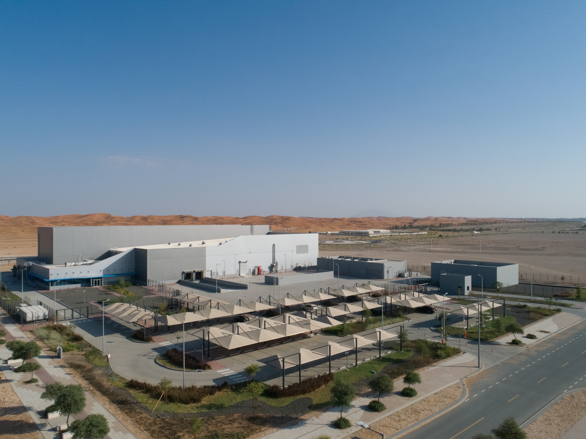 Strata Manufacturing Facility - AMANA.